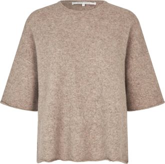 Second Female Pullover Selana