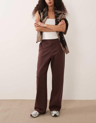 Pretty Lavish Pantalon densemble en jersey structur&eacute; - Marron-Brown