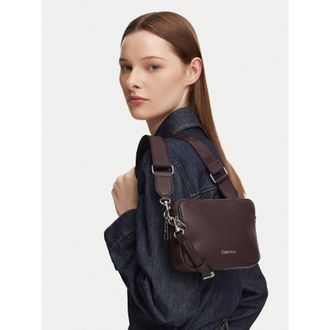 Calvin Klein Handtasche Calvin Klein Webbing 2X Strap Camera Bag LV04F3656G Braun