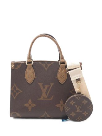 Louis Vuitton sac à main OntheGo PM (années 2021) - Marron