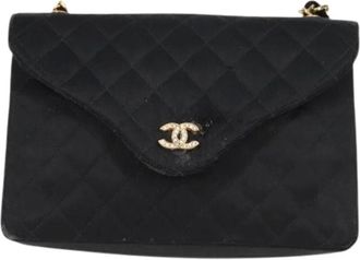 Chanel Sac d&eacute;paule en satin pr&eacute;-appr&eacute;ci&eacute; - Femme - Pre-owned - Noir - Taille: ONE Size