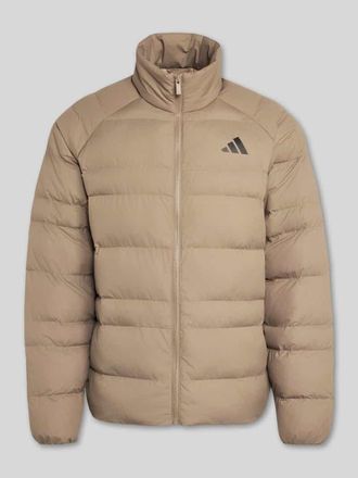 adidas Regular Fit Steppjacke mit Logo-Print