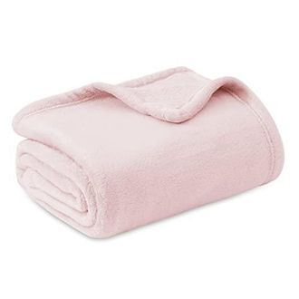 Bedsure Plaid Couverture Polaire Douillette - Plaid Polaire Douce et Chaude 150 x 200 cm, Couverture de Canapé XL, Grand Jeté de Canapé en Flanelle, Rose