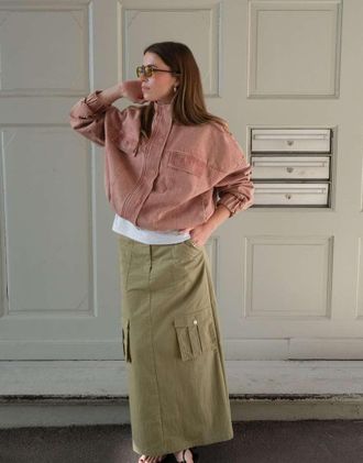 NA-KD x Charlotte Olivia veste courte en serg&eacute; mauve-Rose