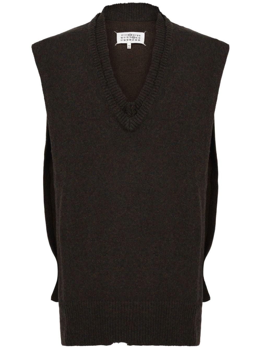 Men's Maison Margiela Knitted Vests - up to −53% | Stylight Men's Maison Margiela Knitted Vests - up to −53% | Stylight
