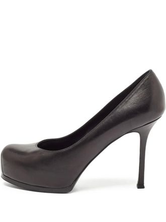 Saint Laurent Pumps aus Leder - Schwarz