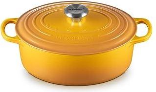 LE CREUSET Le Creuset Signature Gusseisen-Bräter mit Deckel, Ø 27 cm, Oval, Für alle Herdarten und Induktion geeignet, Volumen: 4,1 l, 4,425 kg, Nectar, 21178276