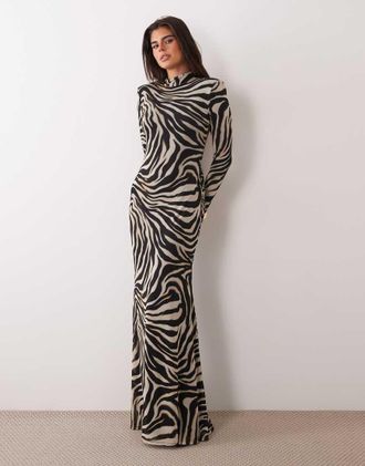 Asos robe longue en tulle imprim&eacute; z&egrave;bre et animal, &agrave; grand col b&eacute;nitier, avec large ceinture et &eacute;paulettes, multicolore