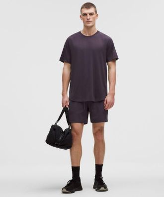 lululemon Short License to Train doubl&eacute; pour Hommes - 18 cm - Violet/Violet - Taille 2XL