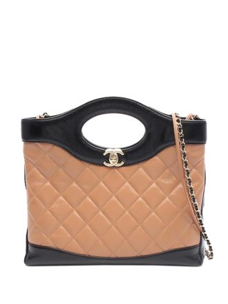 Chanel sac &agrave; main matelass&eacute; 31 Shopping Tote (2021-2025) - Tons neutres