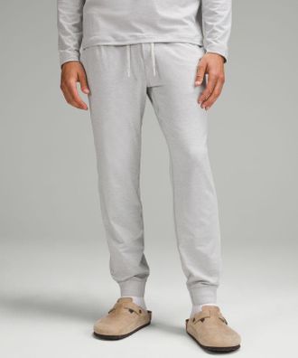 lululemon Soft Jersey Jogginghose Normale L&auml;nge f&uuml;r M&auml;nner - Gr&ouml;&szlig;e 2XL in Heathered Vapor/Heathered Silver Drop