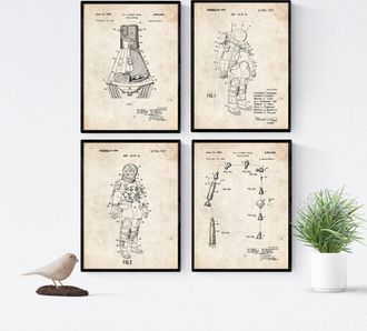 Nacnic 4 poster pack mit astronaut patenten | posterset mit erfindungen und alten werkzeugen | bilder von raumkapseln und astronautenanzüge | größe a4