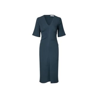 Sams&oslash;e & Sams&oslash;e Robe Midi Ajust&eacute;e avec Col en V - Femme - Robes - Bleu - Taille: 36 FR