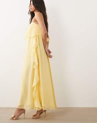 Vero Moda Tr&auml;gerloses Chiffon-Maxikleid in Blassgelb mit R&uuml;schenborte