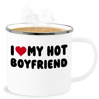 Shirtracer Emaille Becher Blechbecher - Tassen - I love my hot boyfriend I Paar Geschenk Valentinstag P&auml;rchen Geschenke f&uuml;r sie Paar Geschenke Weihnachten P&auml;rche