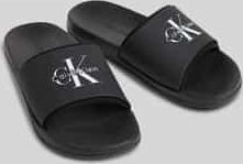 Calvin Klein Badeschuhe mit Logo Print