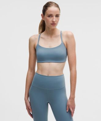 lululemon Wunder Train Racer-BH mit Tr&auml;gern Leichter Halt C/D-Cups f&uuml;r Frauen - Gr&ouml;&szlig;e 10 in Steel Blue