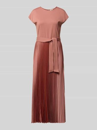 Max Mara Regular Fit Freizeitkleid mit Plissee-Rock Modell GELA