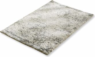 Loberon Badematte Veneur, Kuschelig Weicher Hochfloor, Dezentes Muster im Vintage-Design, Badezimmerteppich, Badvorleger, Bad-Accessoire, Baumwolle, beige