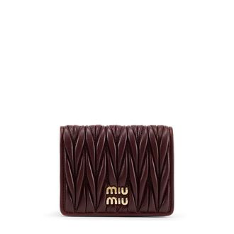 Miu Miu Portefeuille en cuir nappa matelass&eacute;