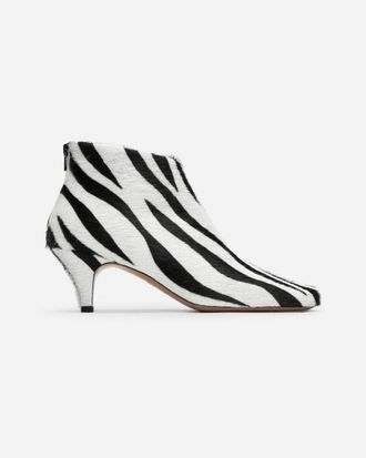 Arket Stiefelette Mit Zebramuster -Schwarz