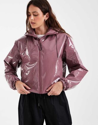 Rains 15780 Lohja veste courte &agrave; capuche imperm&eacute;able et isolante en mauve-Rose