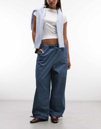 Collusion karierte Baggy-Hose in Marineblau-Multi