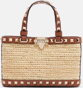 Valentino Garavani Tote Bag Rockstud Mini aus Raffiabast