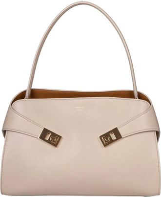 Ferragamo Femme, Sacs, Beige, Taille: ONE Size Hug Soft Shoulder Bag
