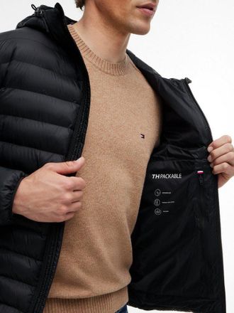 Tommy Hilfiger Steppjacke PACKABLE RECYCLED HOODED sportive Kapuze mit Global Stripe