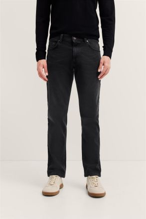 Bugatti Herren Jeans aus Authentic Denim mit Stretch-Komfort