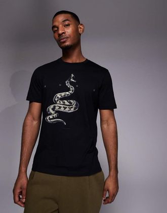 HUGO BOSS HUGO Red - T-Shirt in Wei&szlig; mit Skorpion-Print