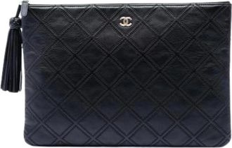 Chanel Pre-owned Sac bandouli&egrave;re matelass&eacute; en agneau - Femme - Pre-owned - Noir - Taille: ONE Size