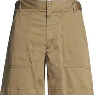 Moncler HOSEN & R&Ouml;CKE - Shorts & Bermudashorts auf YOOX.COM