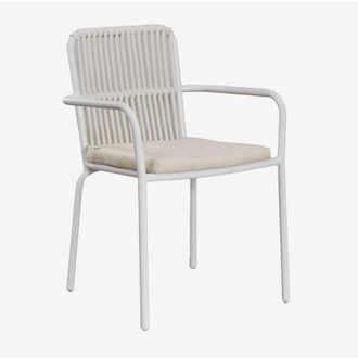 Sklum Sklum - 4er-Pack stapelbare Gartenst&uuml;hle mit Armlehnen aus Alberta-Aluminium Gardenia Wei&szlig;