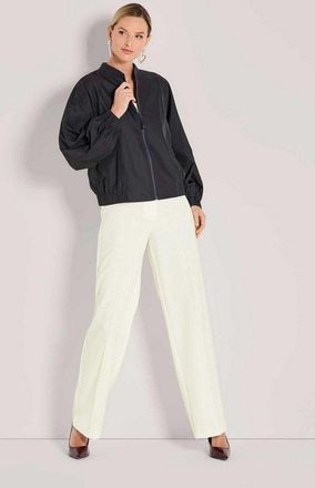 Madeleine Outdoorjacke Sportlicher Damenblouson mit Zipper Eleganter Look mit Strickb&uuml;ndchen und Falten