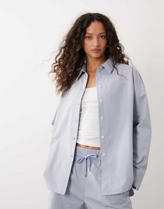 Sweaty Betty Sweaty - Betty - Chemise d&eacute;t&eacute; &agrave; rayures - Bleu/blanc multicolore