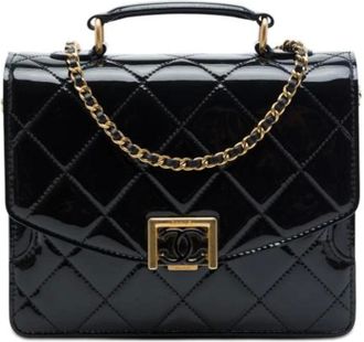 Chanel Sac bandouli&egrave;re matelass&eacute; en cuir verni Pre-owned - Femme - Pre-owned - Noir - Taille: ONE Size