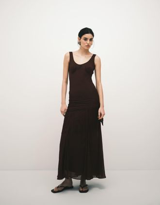 Asos Chiffon-Maxikleid in Burgunderrot mit drapierten Fransen