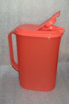 Tupperware 2 Quart Refrigerator Pitcher Slim Line Watermelon