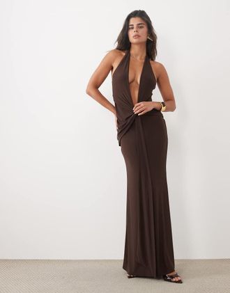 Asos robe longue fronc&eacute;e &agrave; col halter plongeant couleur chocolat-Marron