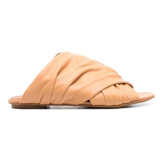 Forte_Forte Sandales plates en cuir crois&eacute; - Femme - Chaussures - Beige - Taille: 41 EU
