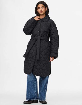 Pieces Steppjacke in Schwarz