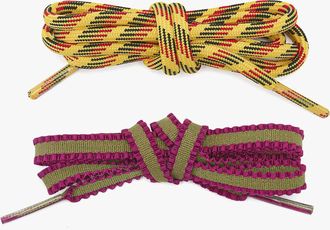 MCM Set aus Schn&uuml;rsenkeln und Anh&auml;ngern