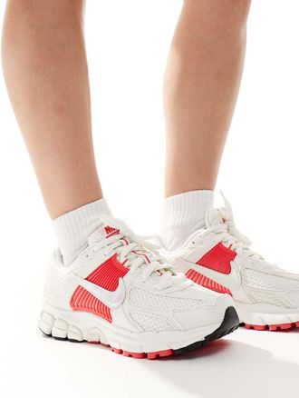 Nike Zoom Vomero 5 - Baskets - Rouge et blanc