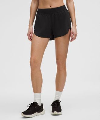 lululemon Fast and Free Shorts im Classic Fit mit Saumschlitz und hohem Bund für Frauen - 8 cm - Größe 2XS in Black