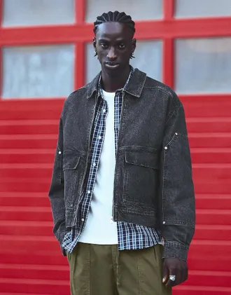 Bershka veste bomber en jean d&eacute;lav&eacute; noire