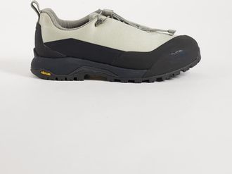 The North Face Glenclyffe Alpine Sneaker in Wei&szlig; und Schwarz