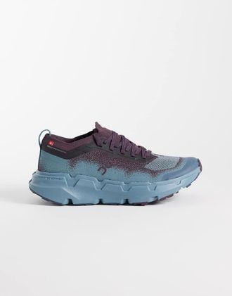 On Cloudsoma Outdoor Sneaker in Petrol und Lila