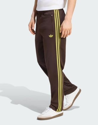 adidas Originals Firebird - Trainingshose in Aurora Coffee/Preloved Lime-Braun